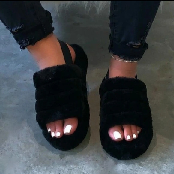 BAMBOO | Shoes | New Black Cozy Slide | Poshmark
